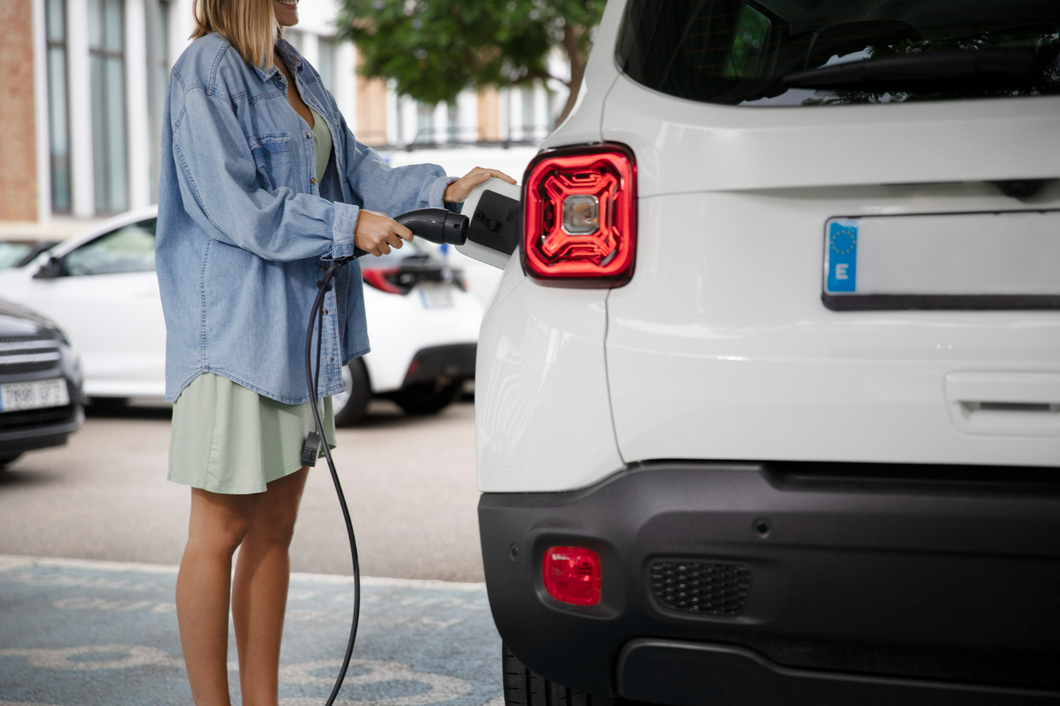Is It Safe to Unplug an Electric Car Charger Mid-Charge?